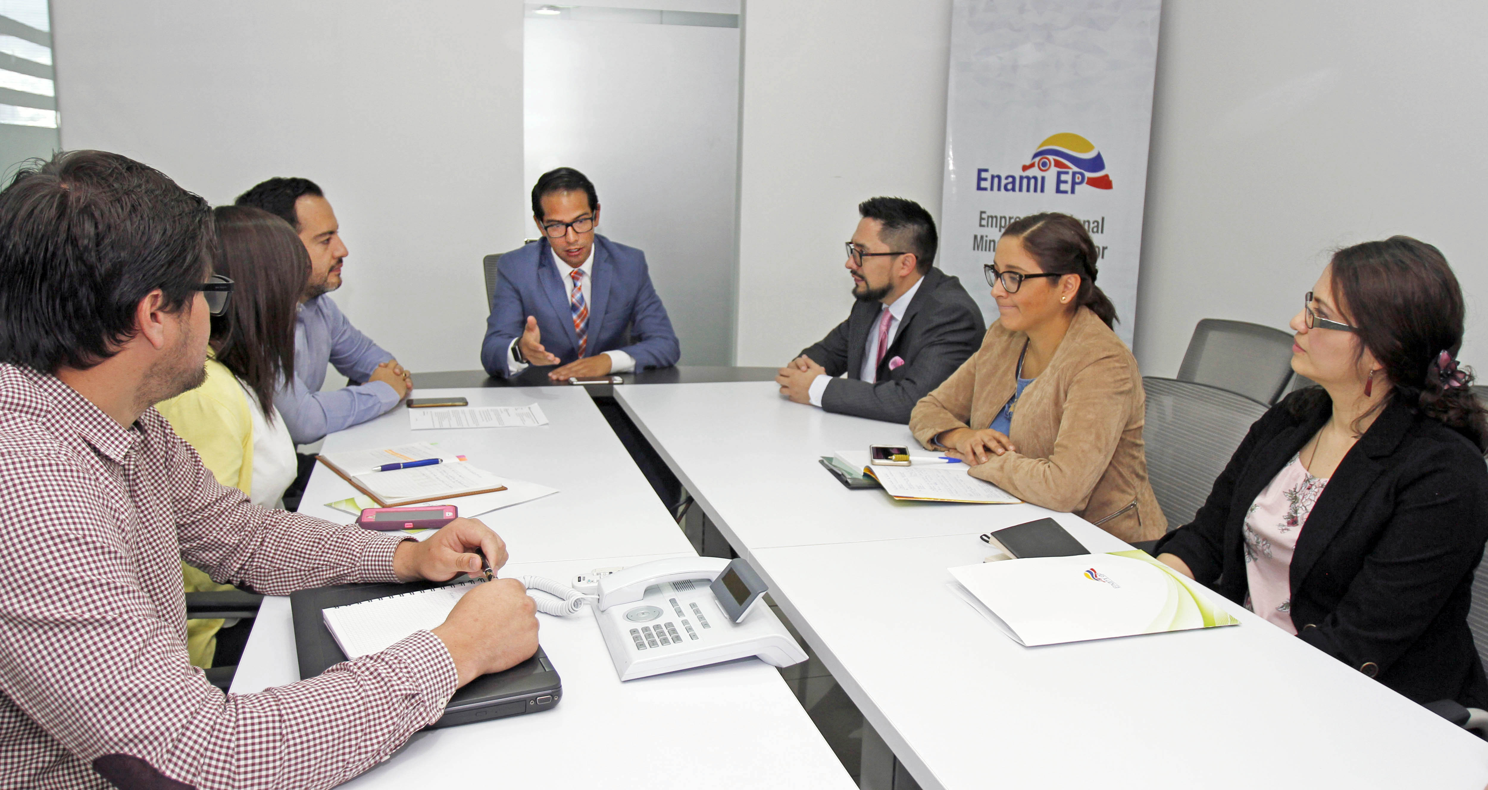 Juan Sebastián Medina, es el nuevo Gerente General de la Empresa ...